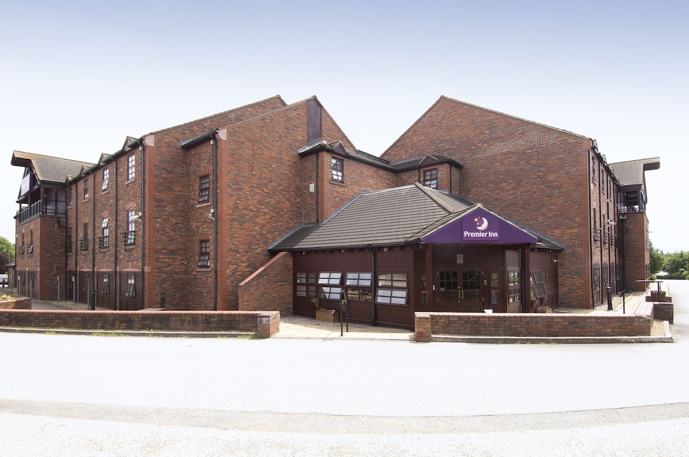 Premier Inn Milton Keynes Sw - Furzton Lake - Milton Keynes