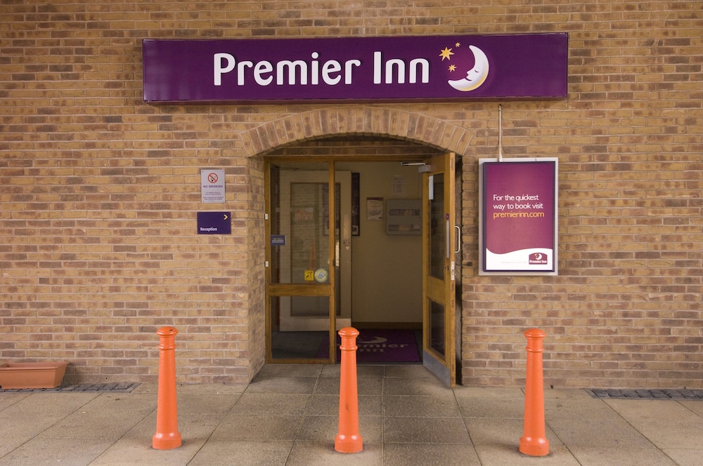 Premier Inn Sheffield/barnsley - M1 Jct36 - Sheffield