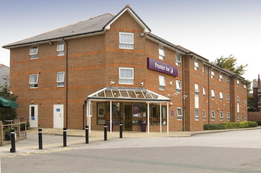 Premier Inn Leeds East - Leeds