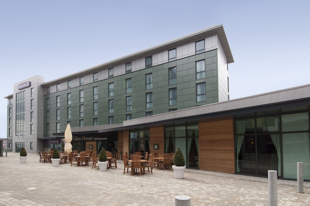 Premier Inn Barnsley Central M1 J37 - Barnsley