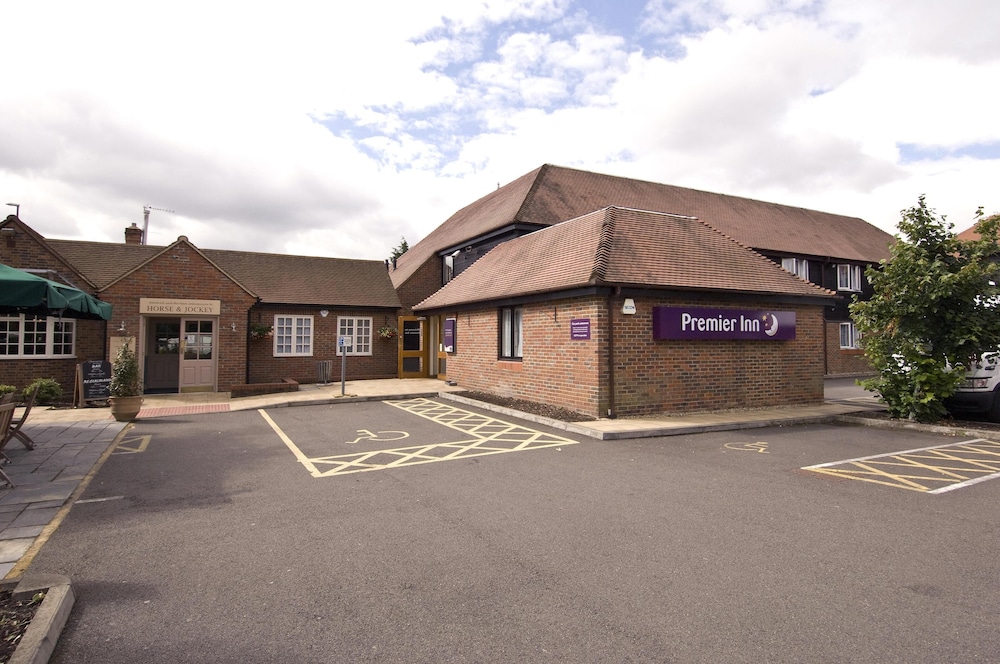 Premier Inn Aylesbury - アリスバーリー