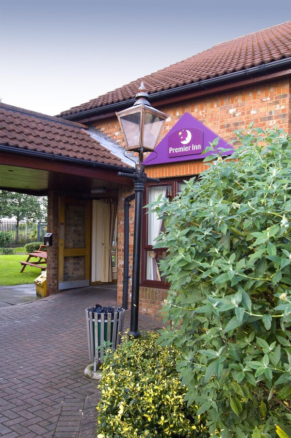 Premier Inn Manchester - Denton - Stockport