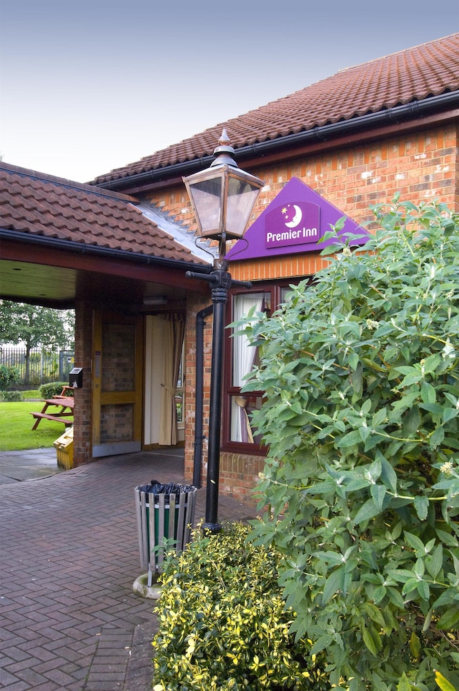 Premier Inn Manchester - Denton - Stockport