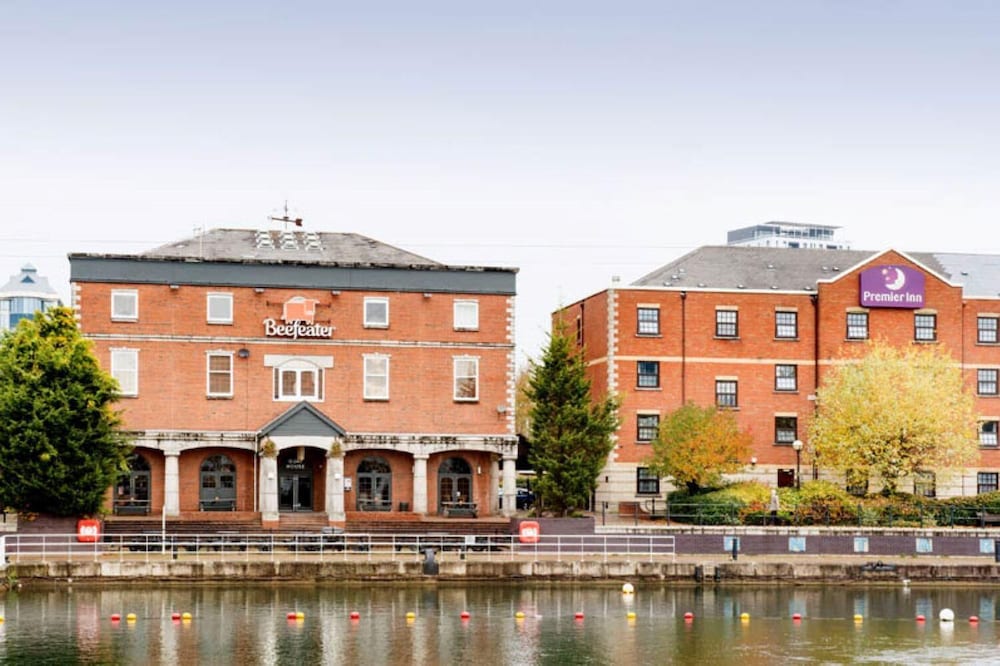 Premier Inn Manchester Salford Quays - Salford