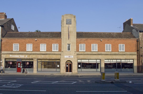 Premier Inn York City - Blossom St North - York