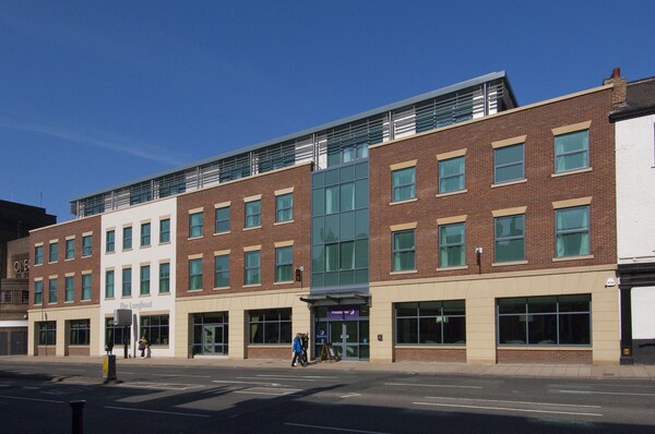 Premier Inn York City - Blossom St South - York