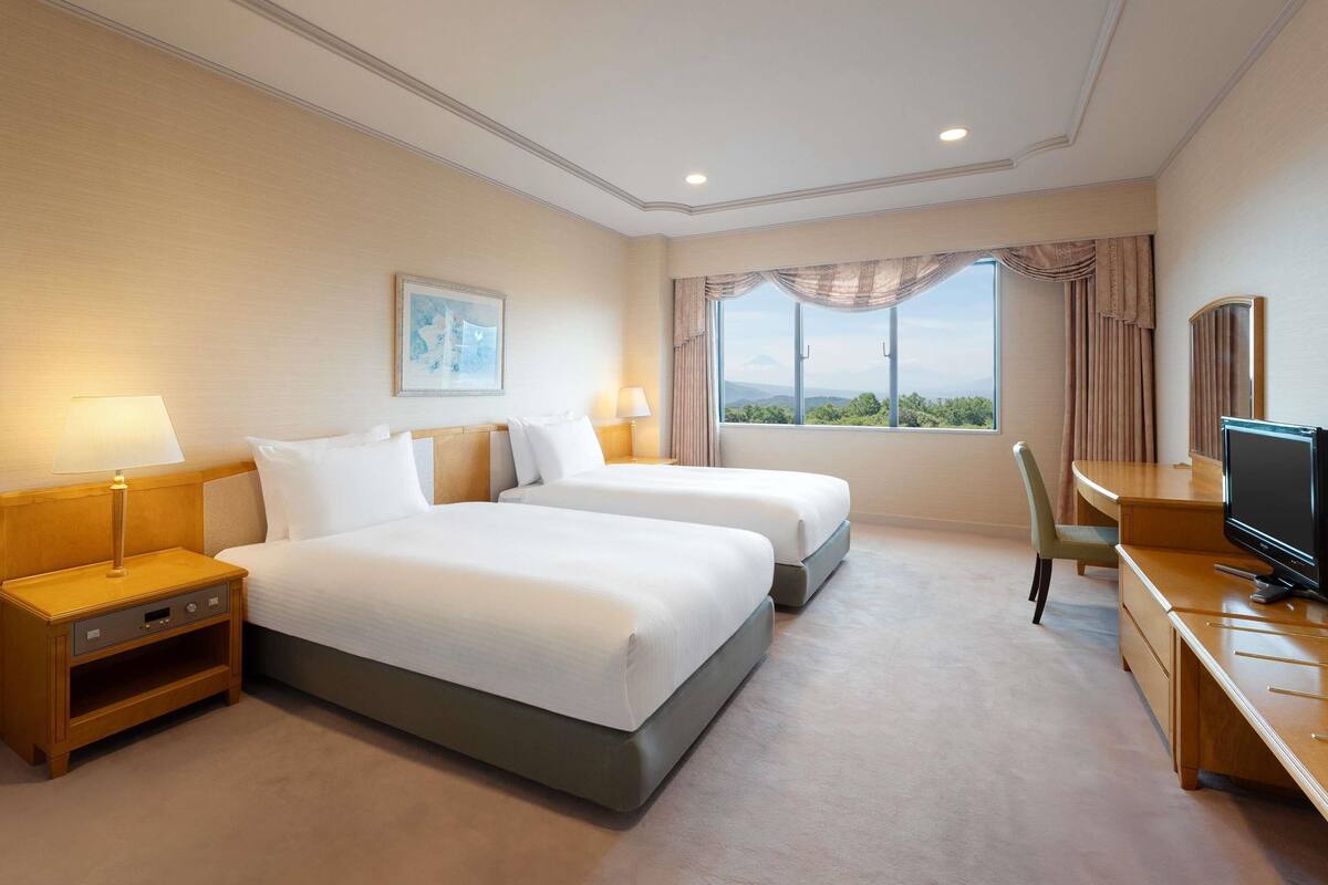 Suite Executiva, 2 camas individuais, vista para a montanha | Roupa de alta qualidade, edredões de penas, cofre no quarto, secretária 