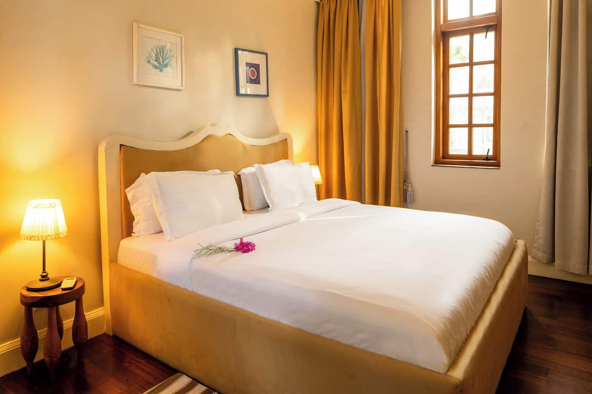 Suite Superior | 1 quarto, cofre no quarto, com mobília individualizada