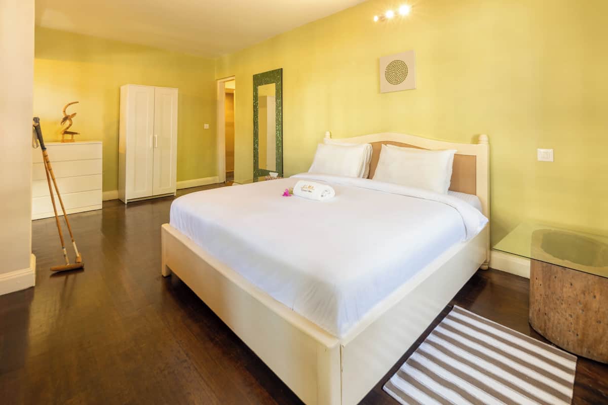 Quarto Standard | 1 quarto, cofre no quarto, com mobília individualizada