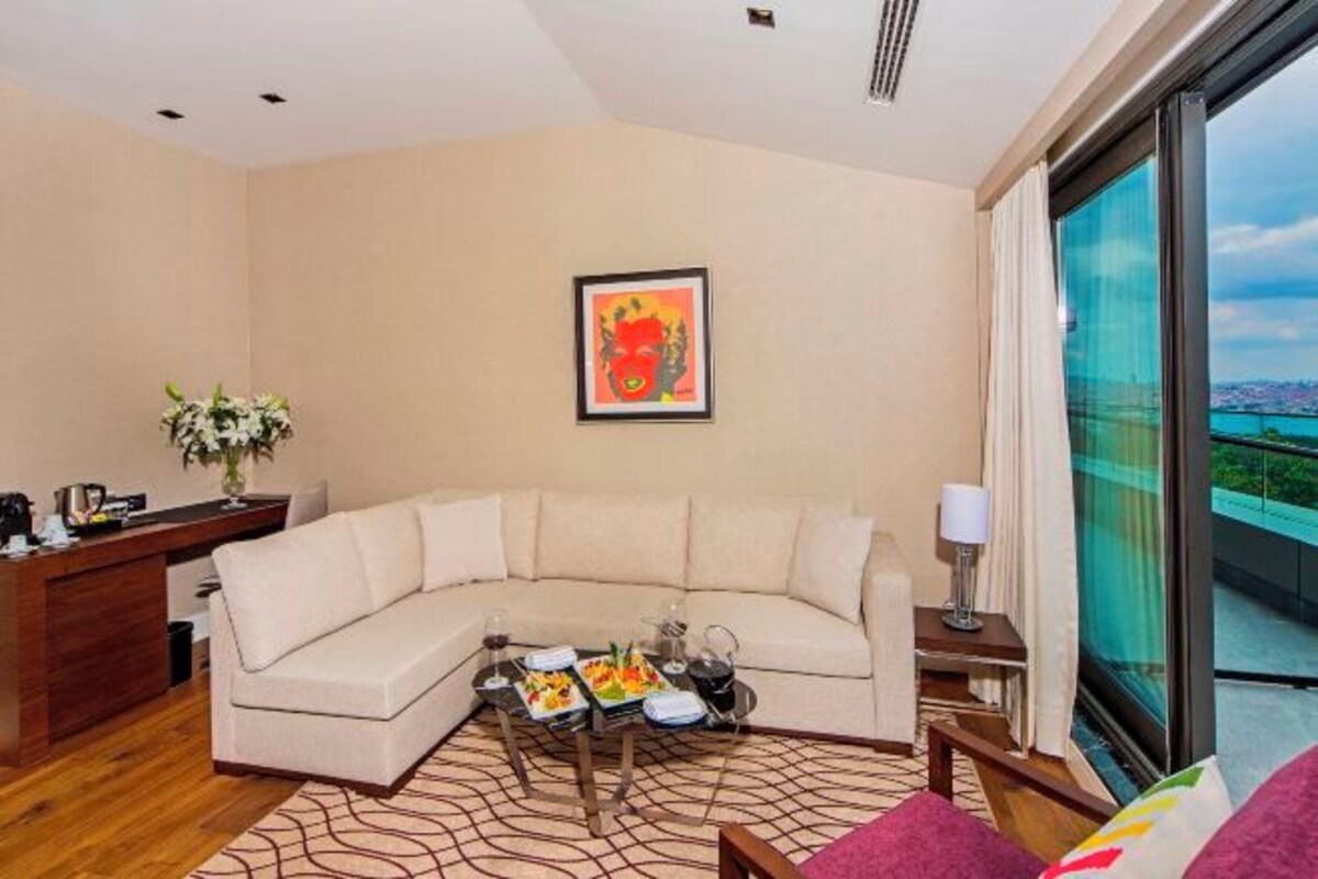 Golden Horn Suite With Bosphorus View