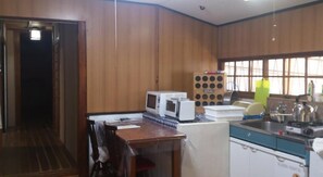 Casa geminada, um futon (The last check in time is 7PM) | Business Center no quarto