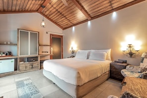 The Poolside Cottage | Roupas de cama de algodão egípcio, roupas de cama premium, frigobar