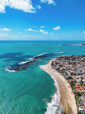 Na praia