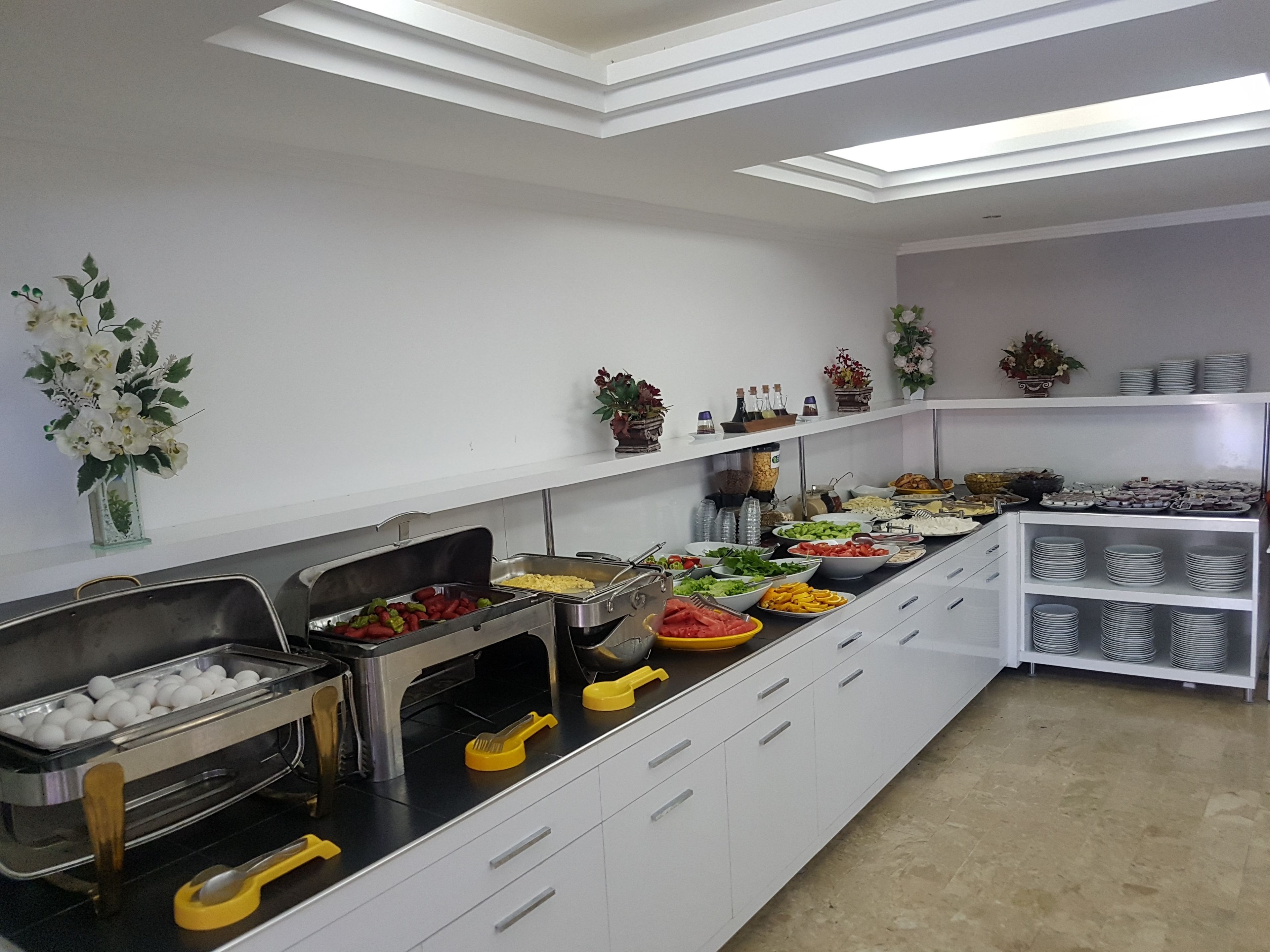 Pequeno-almoço tipo buffet diário incluído 