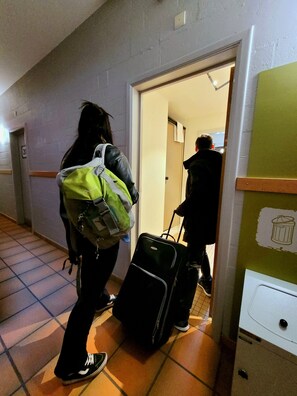 Wi-Fi de cortesia, roupa de cama