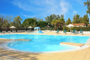 Piscina exterior sazonal