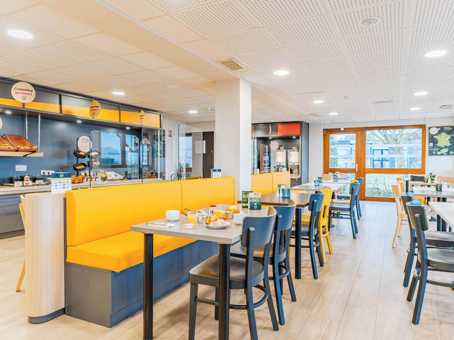 Café da manhã com buffet todos os dias mediante uma taxa