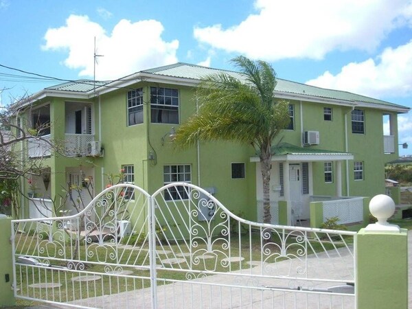 Malfranza Apartments - Barbados