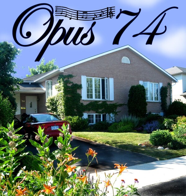 Opus 74 Bed & Breakfast - Ontario