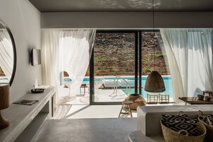 Dúplex, acesso à piscina | Vista do quarto