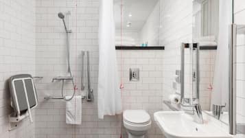 Quarto casal, acessível | Banheiro acessível