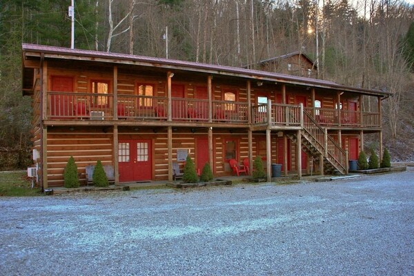 Black Bear Lodge Motel - Kentucky