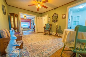 Quarto Triplo, casa de banho anexa (The Maid's Suite)