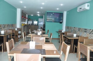 Café da manhã grátis todos os dias