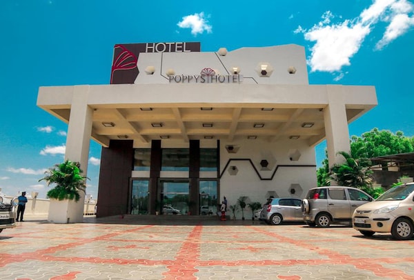 Poppys Hotel - Madurai