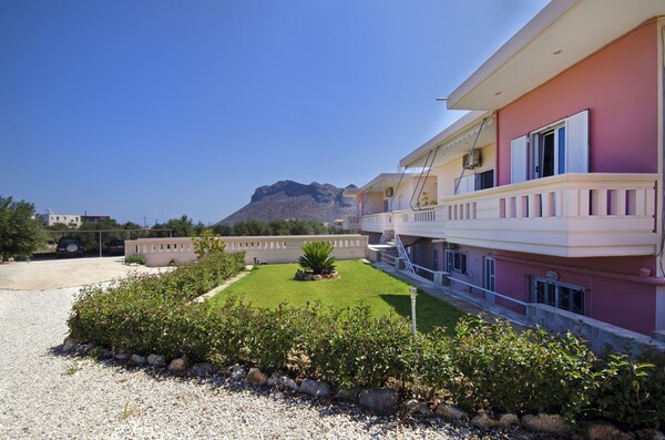 Skamagkas M. Apartments - Creta