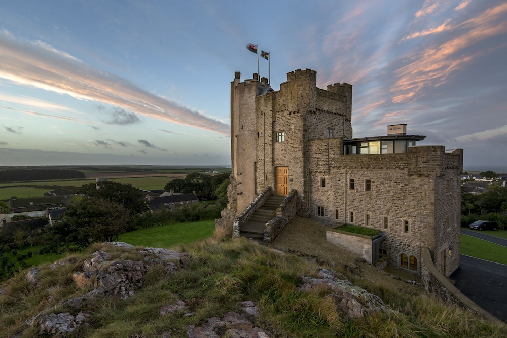Roch Castle Hotel - Pembrokeshire