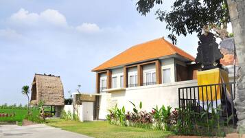 Fachada da propriedade