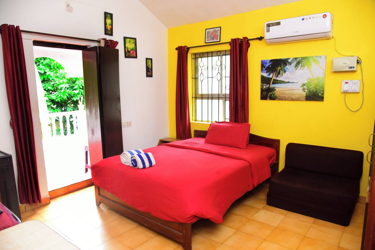 Quarto Standard, 1 quarto, vista para o jardim | 1 quarto, lençóis de algodão egípcio, roupa de alta qualidade