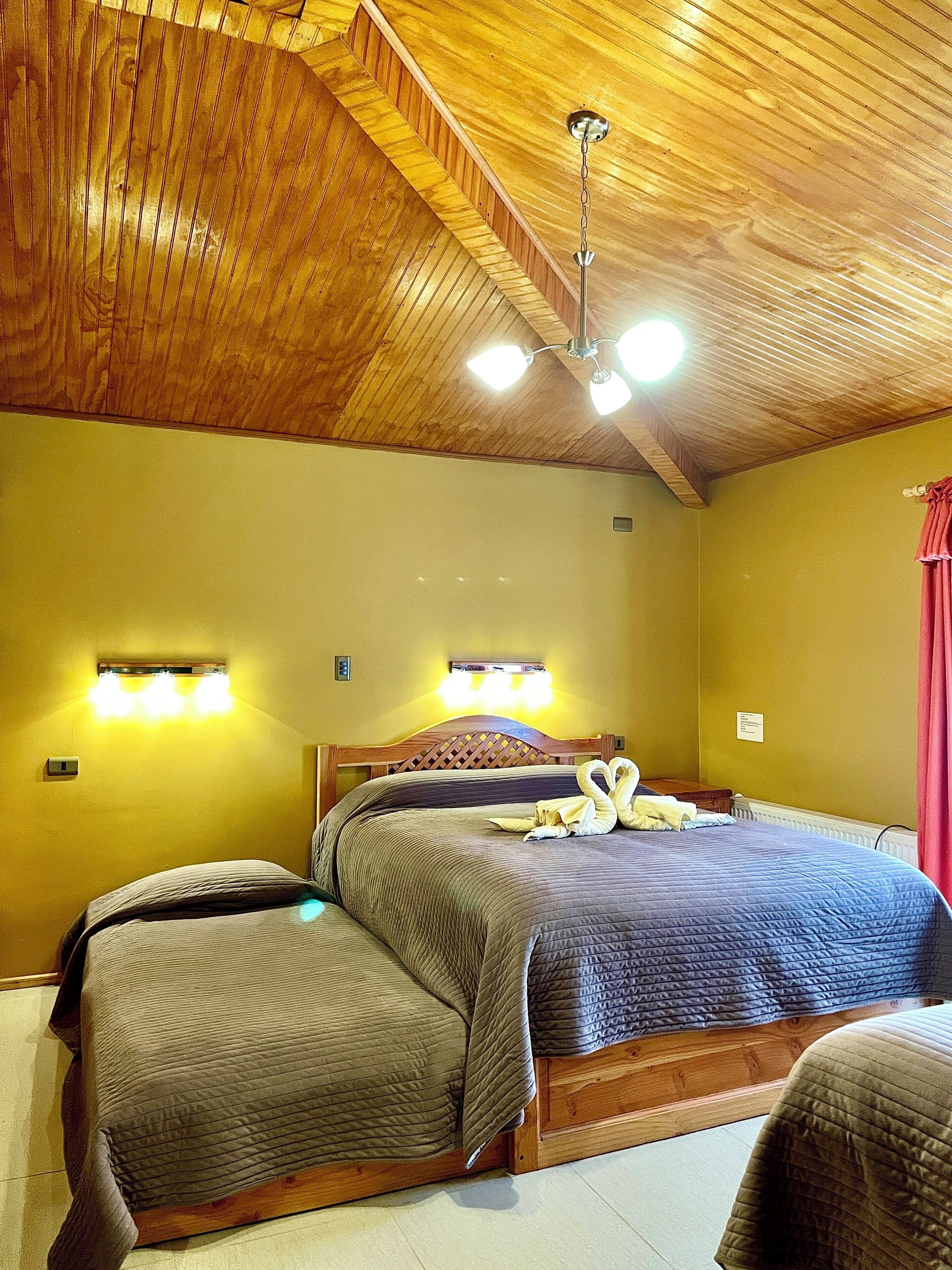 Quarto família | Roupas de cama premium, Wi-Fi de cortesia, roupa de cama