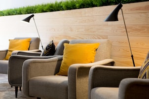 Lounge no saguão