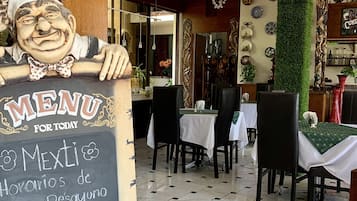 Pequenos-almoços e almoços servidos