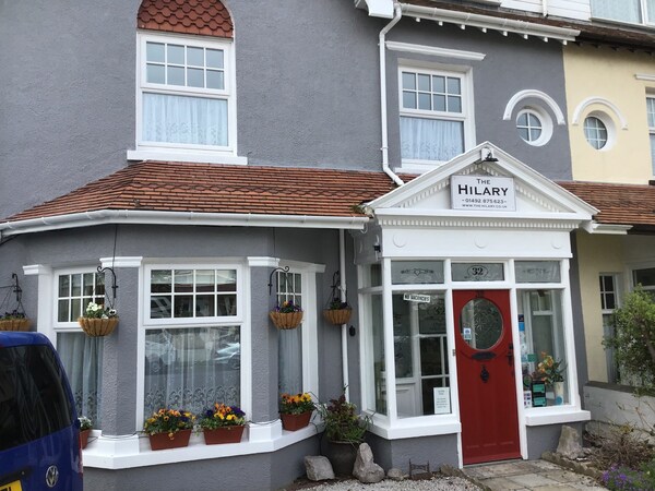 The Hilary Guest House - Llandudno