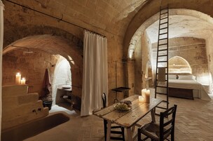 Suíte júnior | Roupas de cama premium, frigobar, cofres nos quartos, Wi-Fi de cortesia
