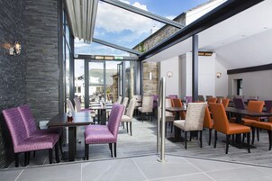 Alimentação e bebidas