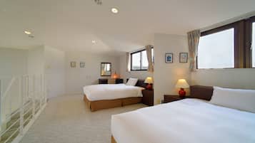 Quarto luxo, para não fumantes, vista para o oceano (Maisonette) | Escrivaninha, ferros/tábuas de passar roupa, Wi-Fi de cortesia