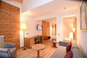 Suite Júnior | Cofre no quarto, secretária, Wi-fi grátis 