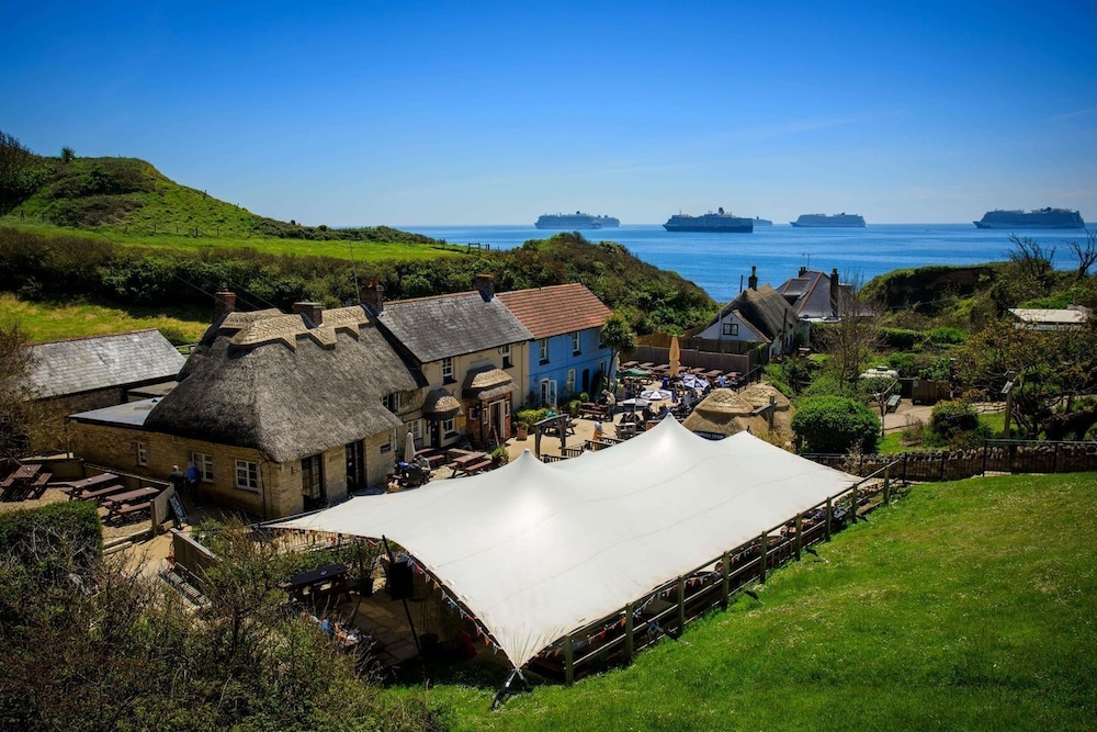 The Smugglers Inn - Lulworth Cove