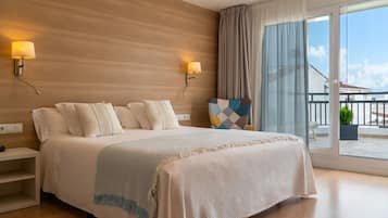 Quarto casal luxo | Cofres nos quartos, Wi-Fi de cortesia, roupa de cama