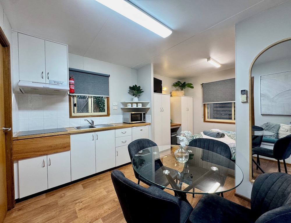 Kanasta Caravan Park - Melbourne