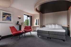 Suíte superluxo, 1 cama King, banheira de imersão | Cofres nos quartos, escrivaninha, berços (sobretaxa)