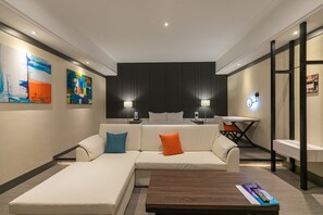 Quarto Duplo Design (Run of house, without massage chair) | Roupa de alta qualidade, edredões de penas, minibar grátis 