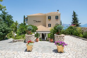 Entrada do alojamento