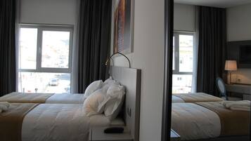 Quarto duplo superior | 1 quarto, roupas de cama premium, edredons de pluma