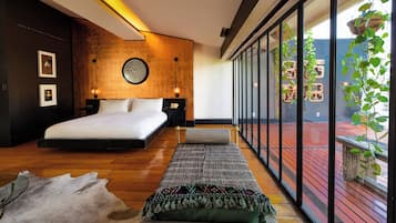 Polaris Suite | Roupas de cama premium, frigobar (abastecido com alguns itens grátis)