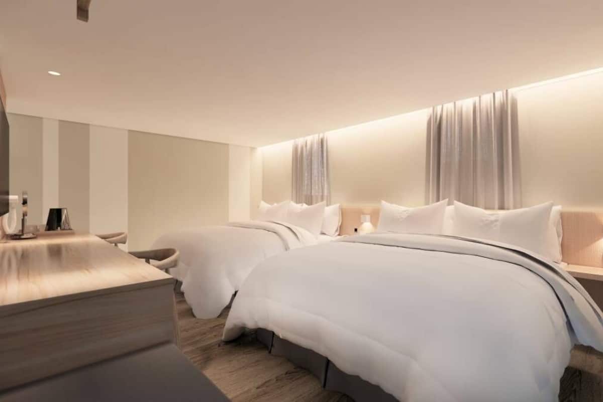 Quarto Quádruplo Standard | Com decoração personalizada, cortinas/cortinados opacos, Wi-fi grátis